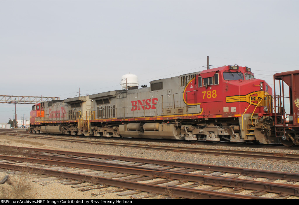 BNSF 698 & 788 (5)